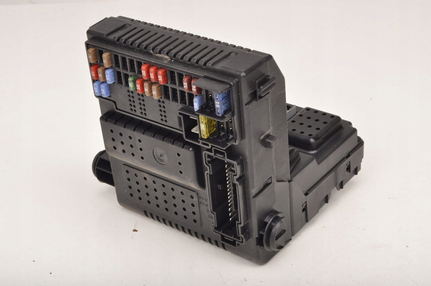 Central Electronic Module (CEM) for 2005+ P2 Platform Volvos | Xemodex blog