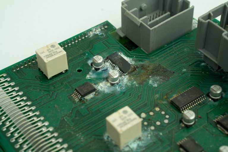 Central Electronic Module (CEM) for 2005+ P2 Platform Volvos | Xemodex blog